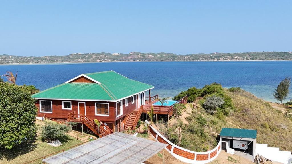 KoKo Beach - Wooden Green House, Bilene (updated prices 2026)