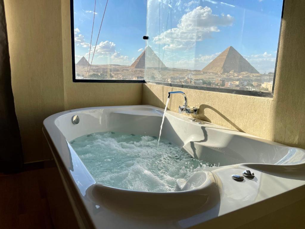 ETERNA Pyramids INN, El Cairo (precios actualizados 2025)
