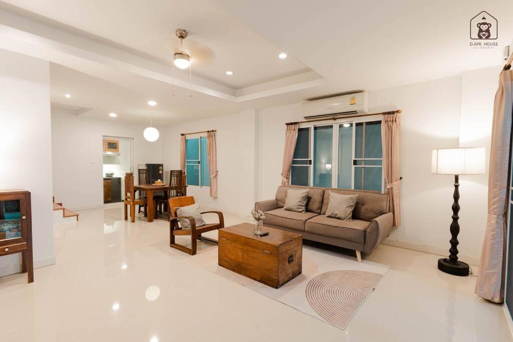 D ape house, Chiang Mai (updated prices 2025)