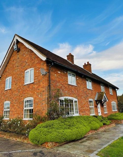 The Farmhouse, Henley on Thames (updated prices 2026)