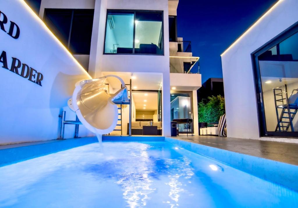 Pool villa Pattaya 4 bedroom by Oneone, Pattaya South (updated prices 2025)