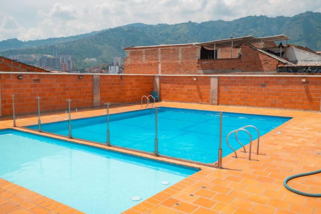 2 mágica y atractiva vista, edificio con piscina, Bello (updated prices ...