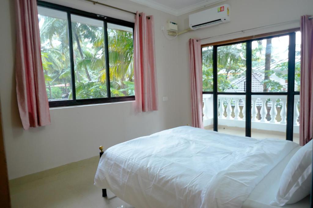 1 BHK Private Apartment with a Balcony, Varca (updated prices 2025)