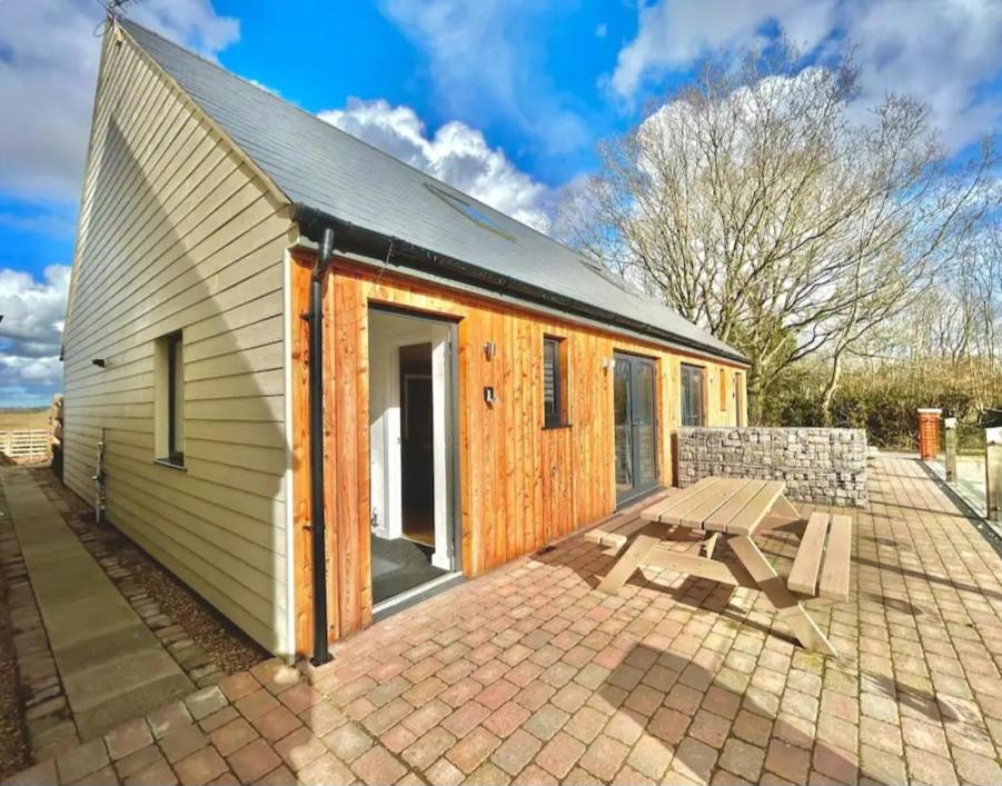 2 - Badger Sett, Modern home with hot tub in Norfolk, Norwich (updated ...
