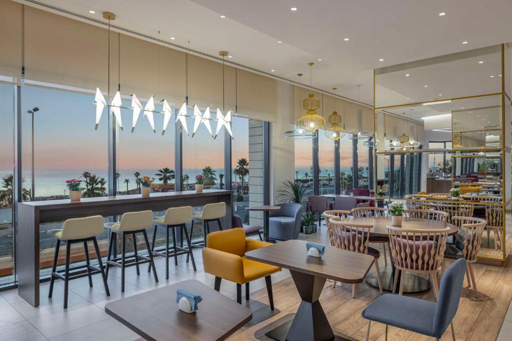 Hampton By Hilton Kuwait Salmiya, Kuwait (updated prices 2025)