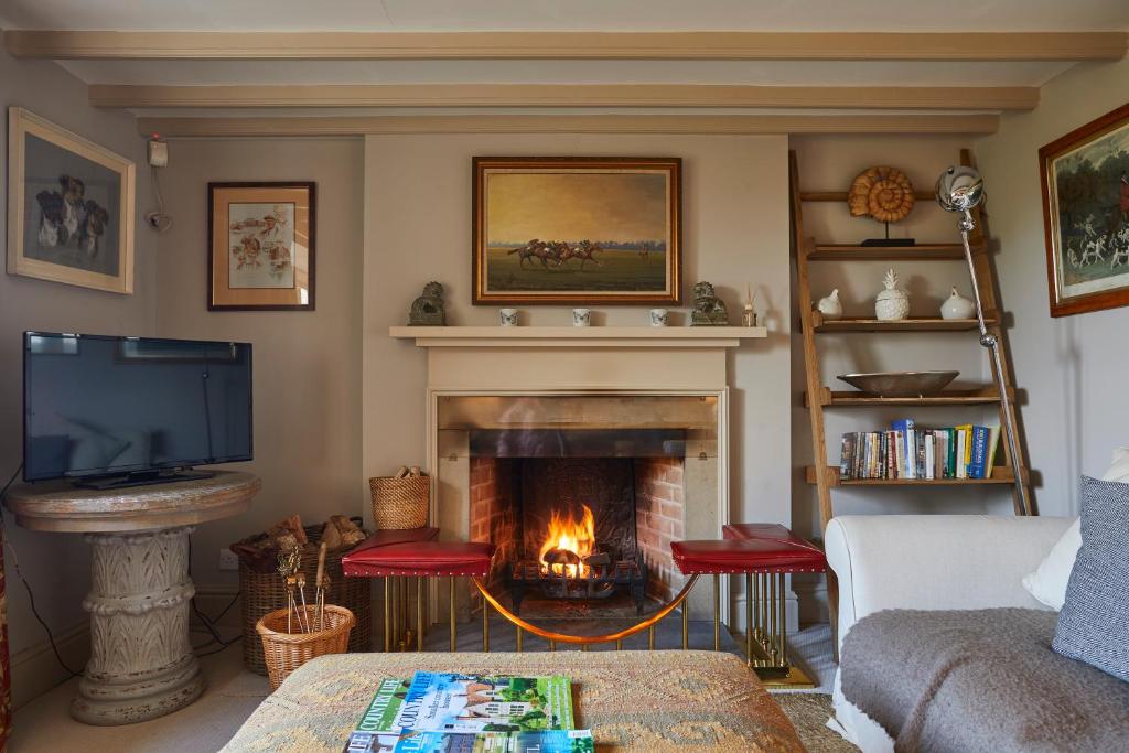 The Duncombe Arms, Ellastone (updated prices 2025)