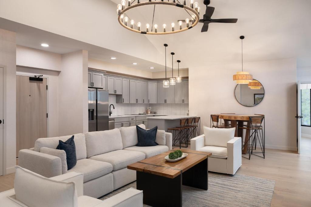 The Wave at Marblehead, Marblehead (updated prices 2025)
