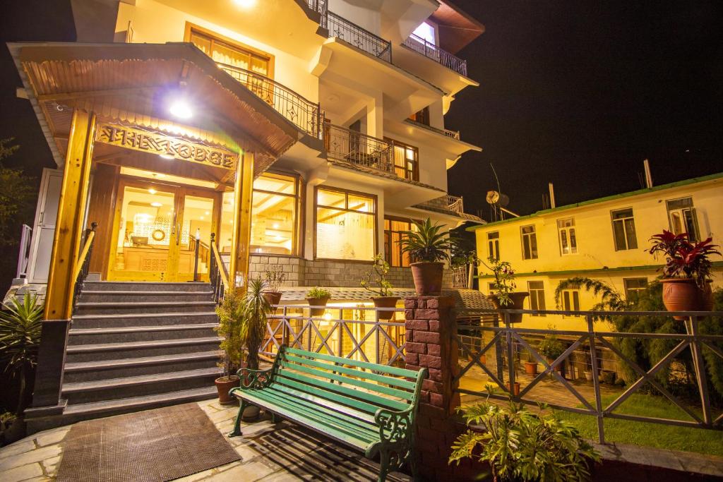 WOW STAYZ2 Hotel The Lodge, Dharamshala (updated prices 2026)