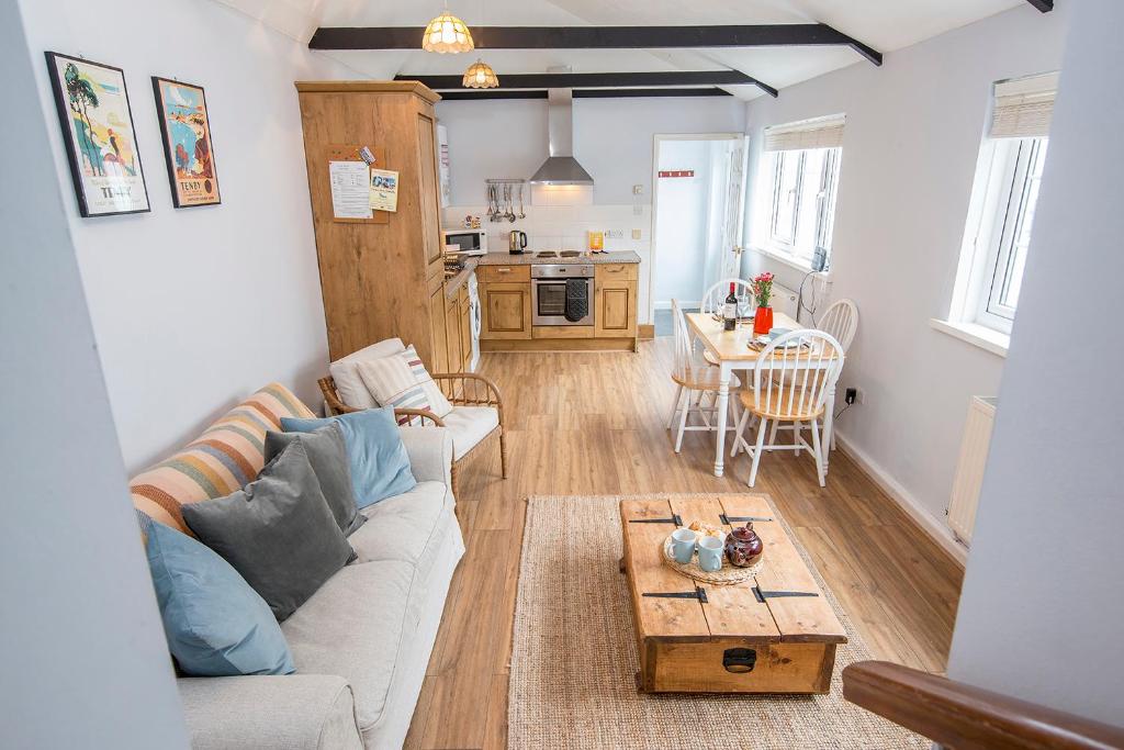 The Grapes, Tenby (updated prices 2026)