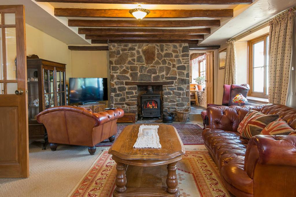 Pelcomb Cross Farmhouse, Haverfordwest (updated prices 2025)