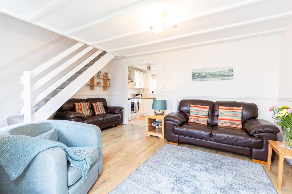 Crofters Cottage, Tenby (updated prices 2026)