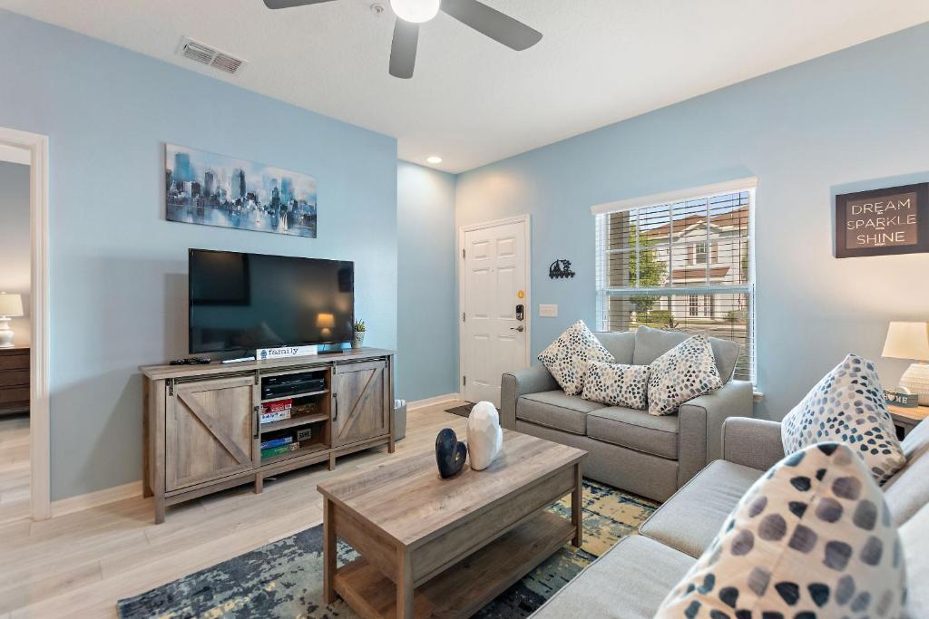 Magic Hideaway Lucaya Resort, Sleeps 8 909, Kissimmee (updated prices 2025)