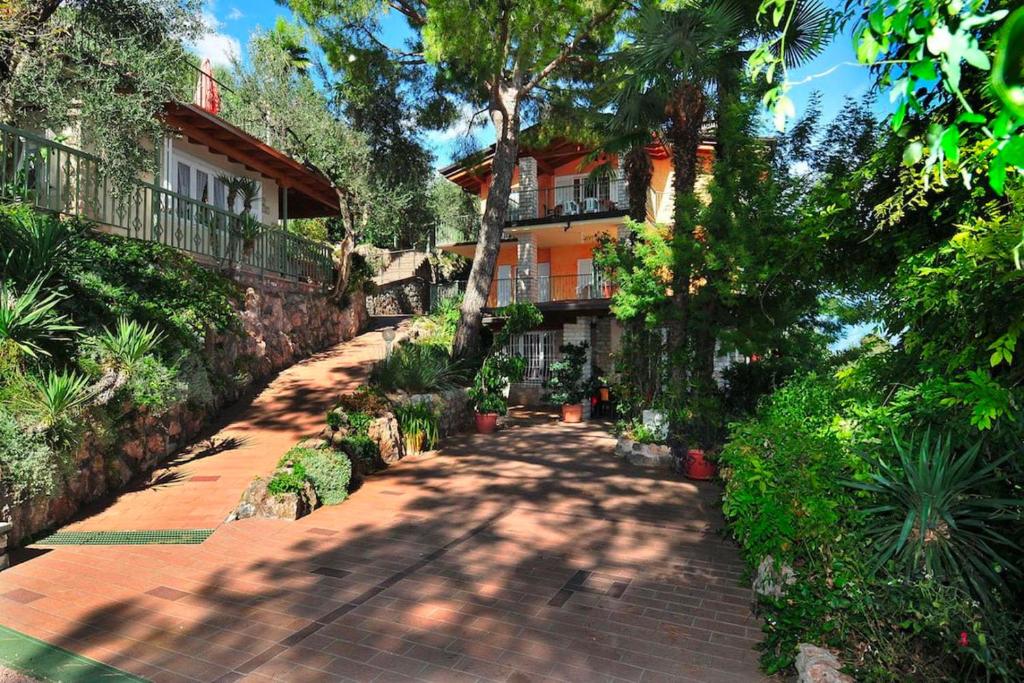 Villa Panorama Residence, Gardone Riviera (aktualisierte Preise für 2025)