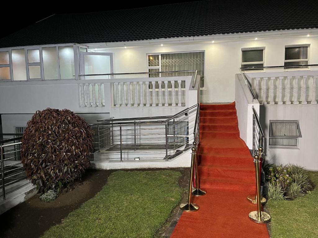 Thandi's Guest House, East London (updated prices 2026)