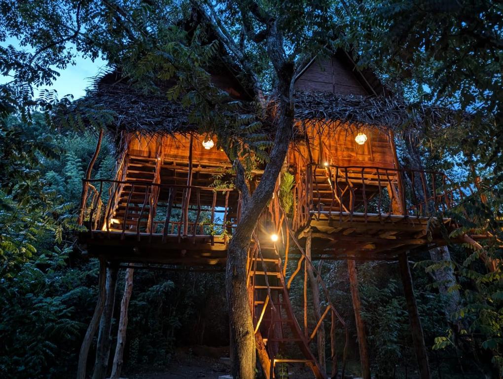 Atha Tree House, Habarana (updated prices 2025)