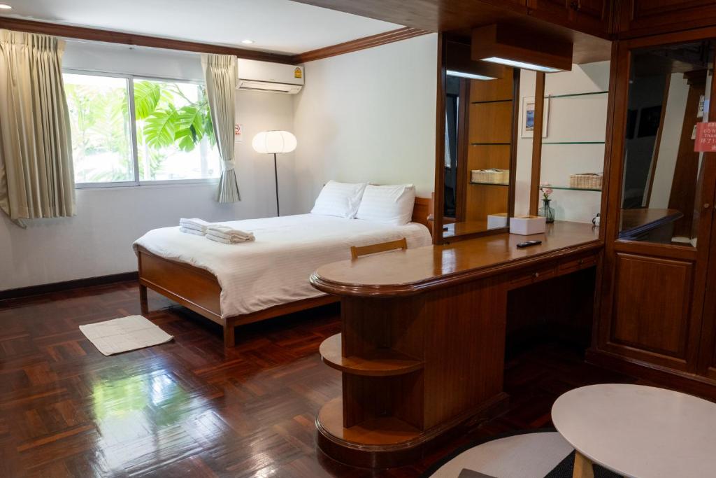 Seven Rabbit House, Bangkok (updated prices 2025)