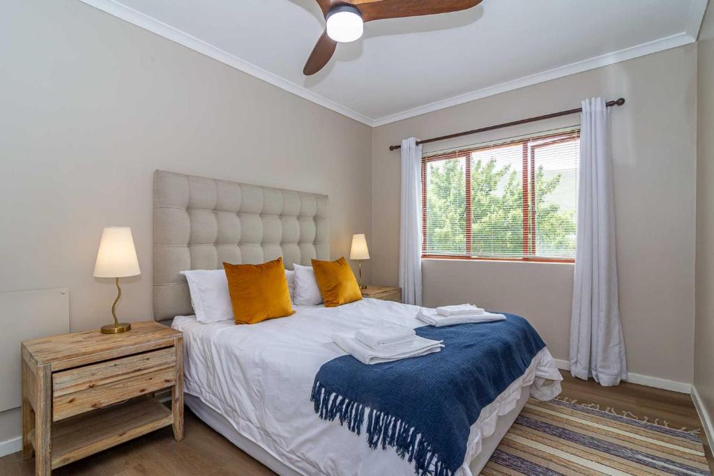 Oak Terrace 28, Hermanus (updated prices 2025)