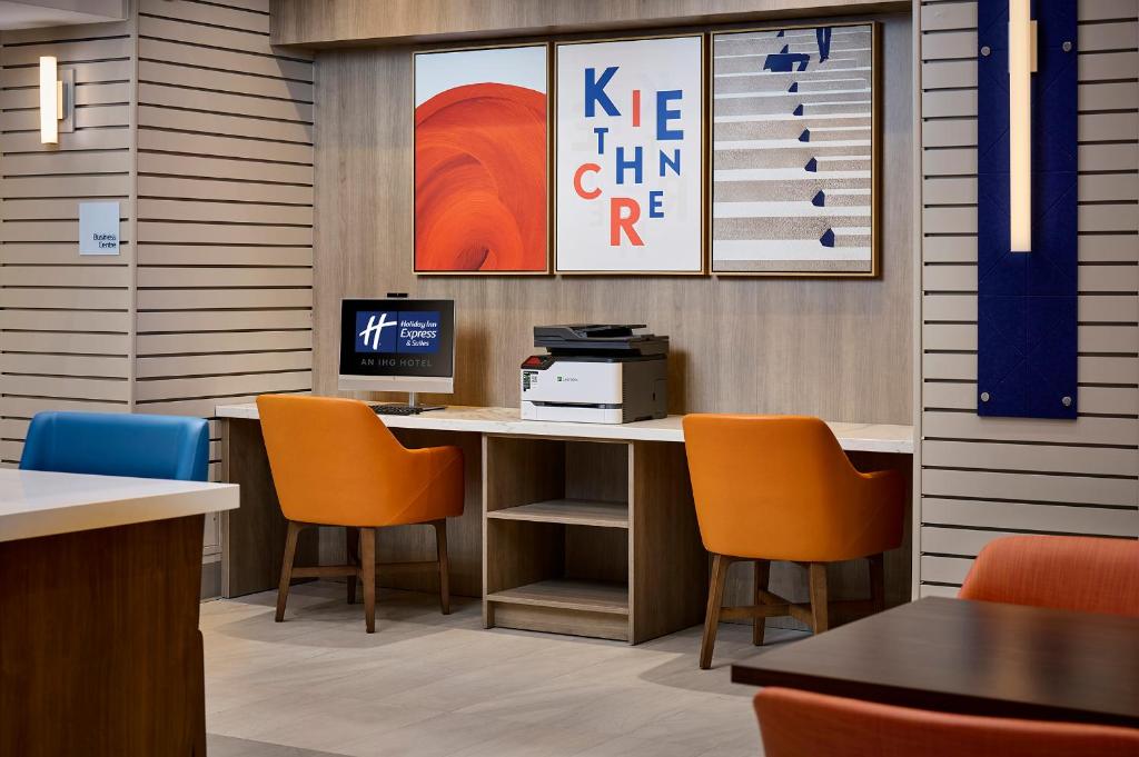 Holiday Inn Express & Suites Kitchener Southeast by IHG, Kitchener ...