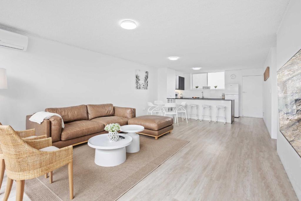 Very Very Burleigh, Gold Coast (updated prices 2026)