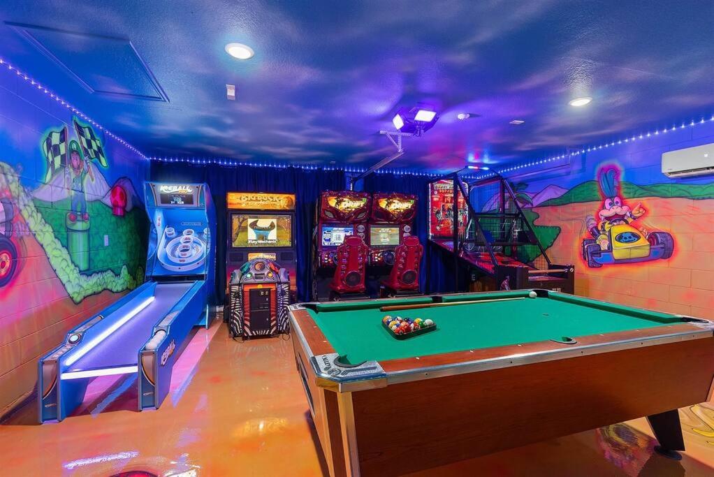 Free Arcade! All Rooms Themed! South Facing Pool!, Orlando (updated ...
