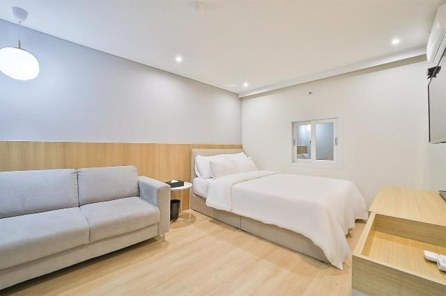 Busan Hadan Stay Hotel MOMULDA, Busan (updated prices 2026)