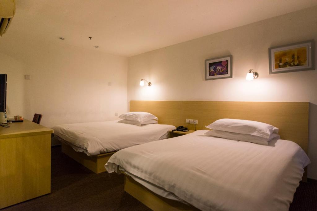 Motel Shanghai Railway Station North Square Zhongxing Road Metro ...