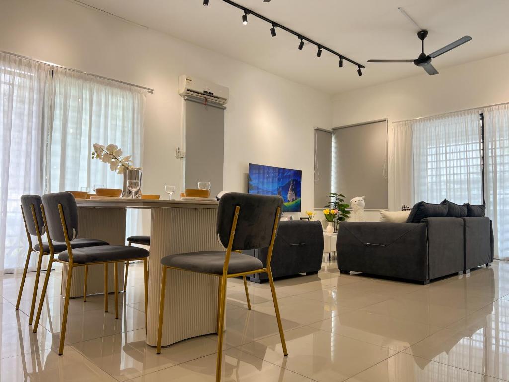 Corner House Puchong 18 pax BBQ Kid Friendly, Puchong (updated prices 2026)