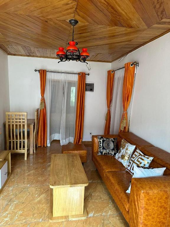 Luxury Terrace Guest House, Bonamakolo (updated prices 2025)