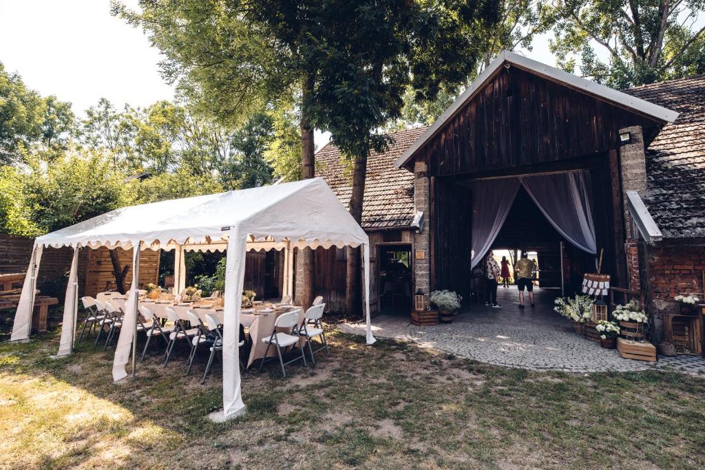 Kawalerski, Impreza, Wesele, Miechowice Wielkie (updated prices 2026)