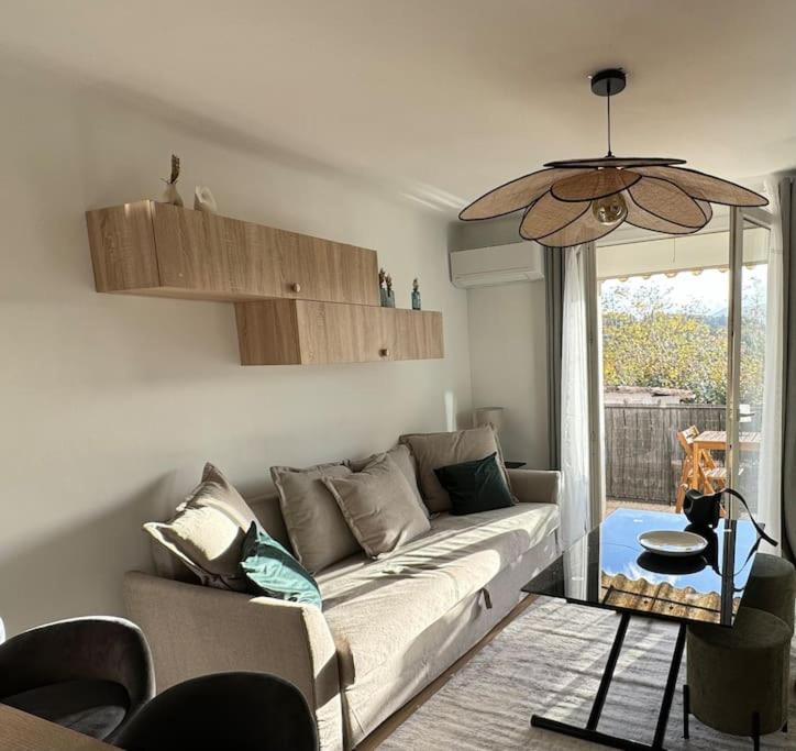 Cosy Cottage by Alice Village Provençal Sunshine, Fuveau (precios ...