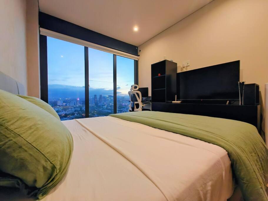 Luxury 20th-Floor Loft, Mexico City (updated prices 2026)