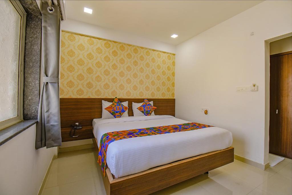 FabHotel Fortune Suites, Pune (updated prices 2025)