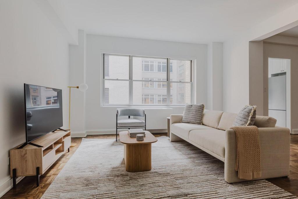 Blueground Midtown East 1bd apartment NYC-1618, New York (updated ...