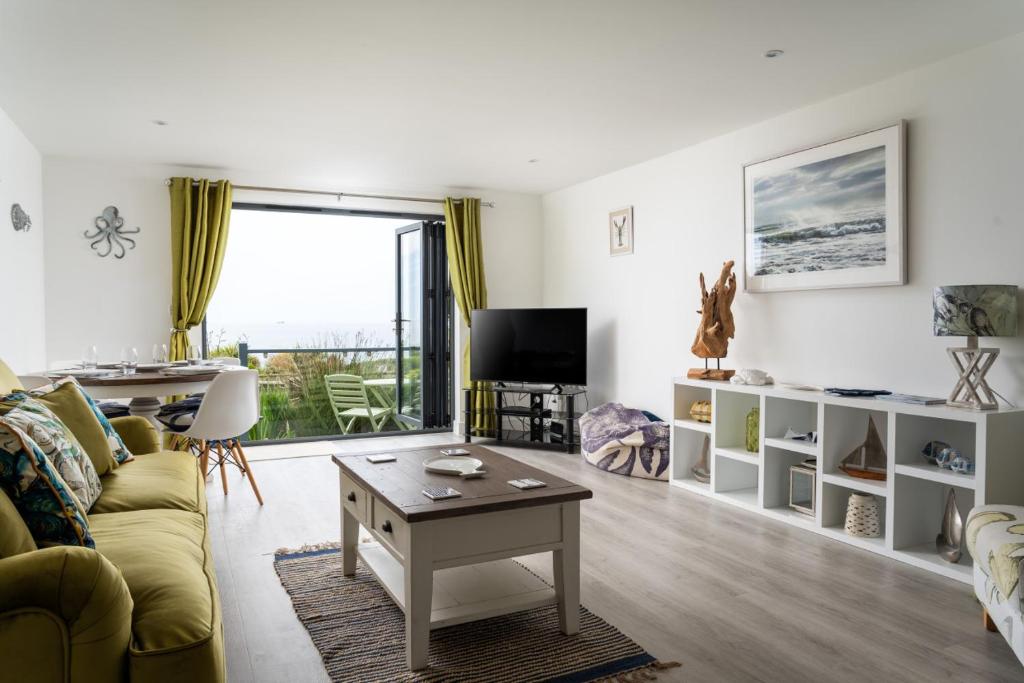 Seasky, Praa Sands (updated prices 2026)