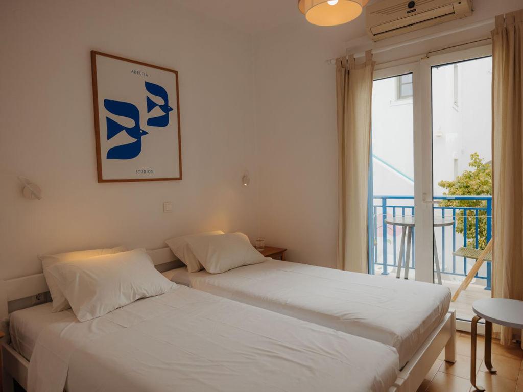 Adelfia Studio 16, Parikia (updated prices 2025)