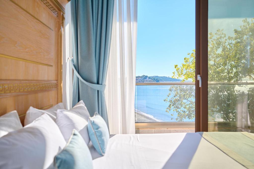 EVLOGIA HOTEL SEAFRONT and ANEX by Greek Pride, Fourka (updated prices ...