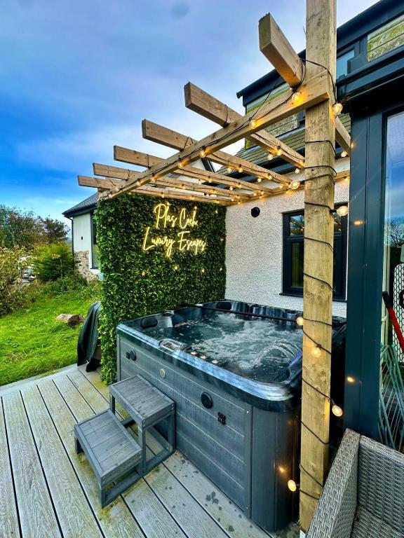 Plas Coch, Snowdon Views with Large Garden, Caernarfon (updated prices ...