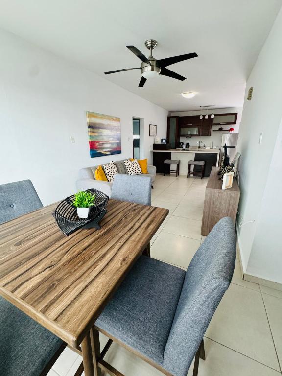 Sunday Downtown @ Rincon, Rincon (updated prices 2025)