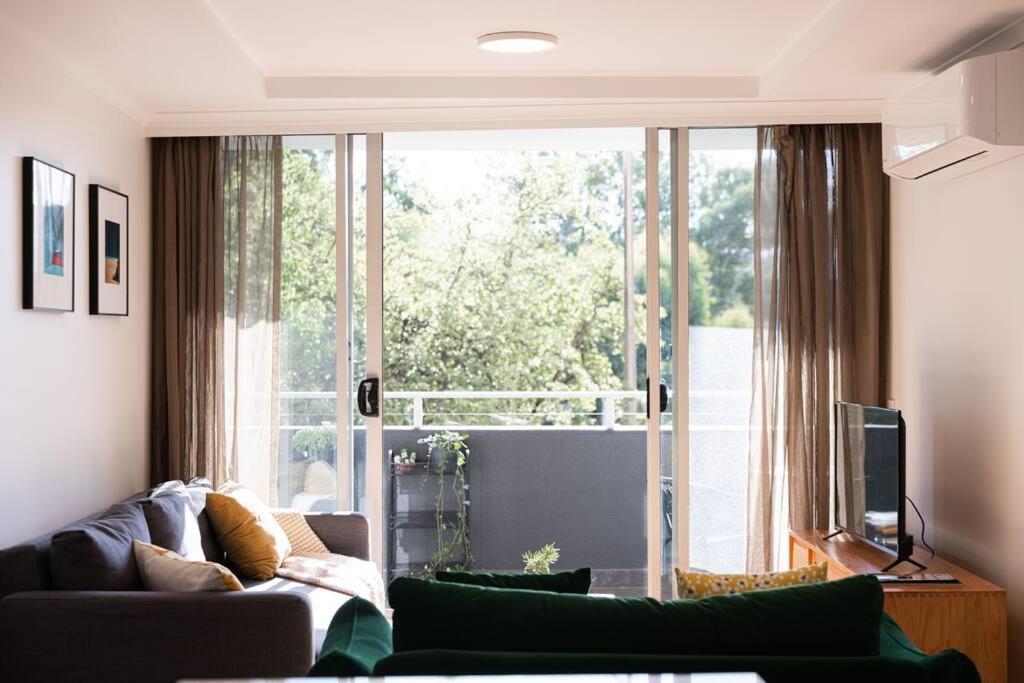 A Wabi-Sabi Style Apartment at City, Canberra (tarifs actualisés, 2025)