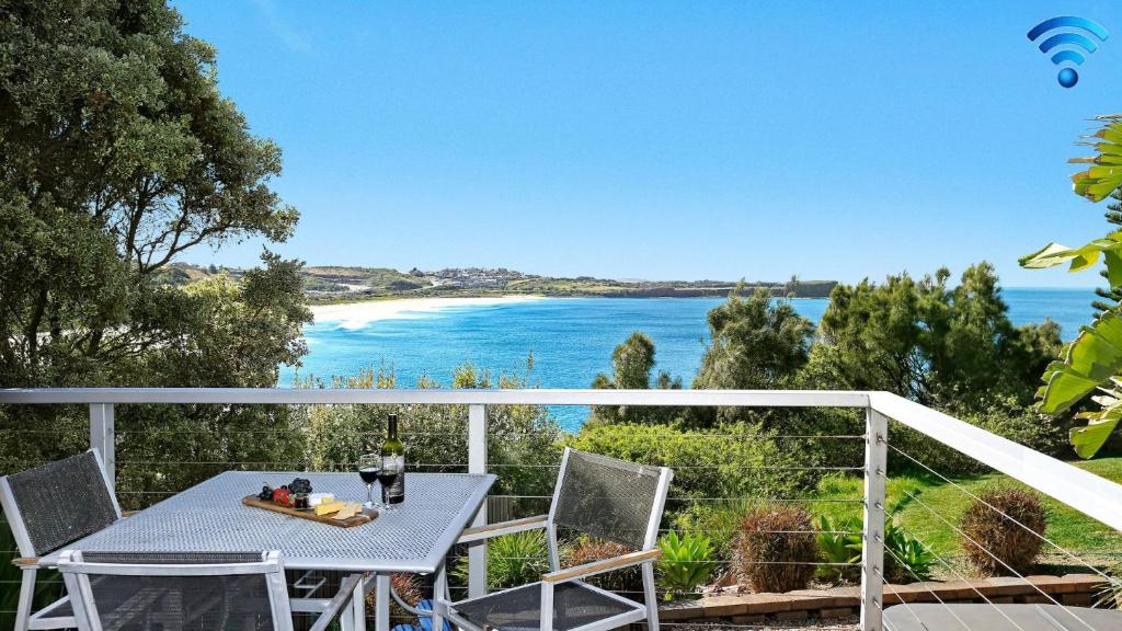 Santa Barbara on Bombo Beach, Kiama (updated prices 2025)