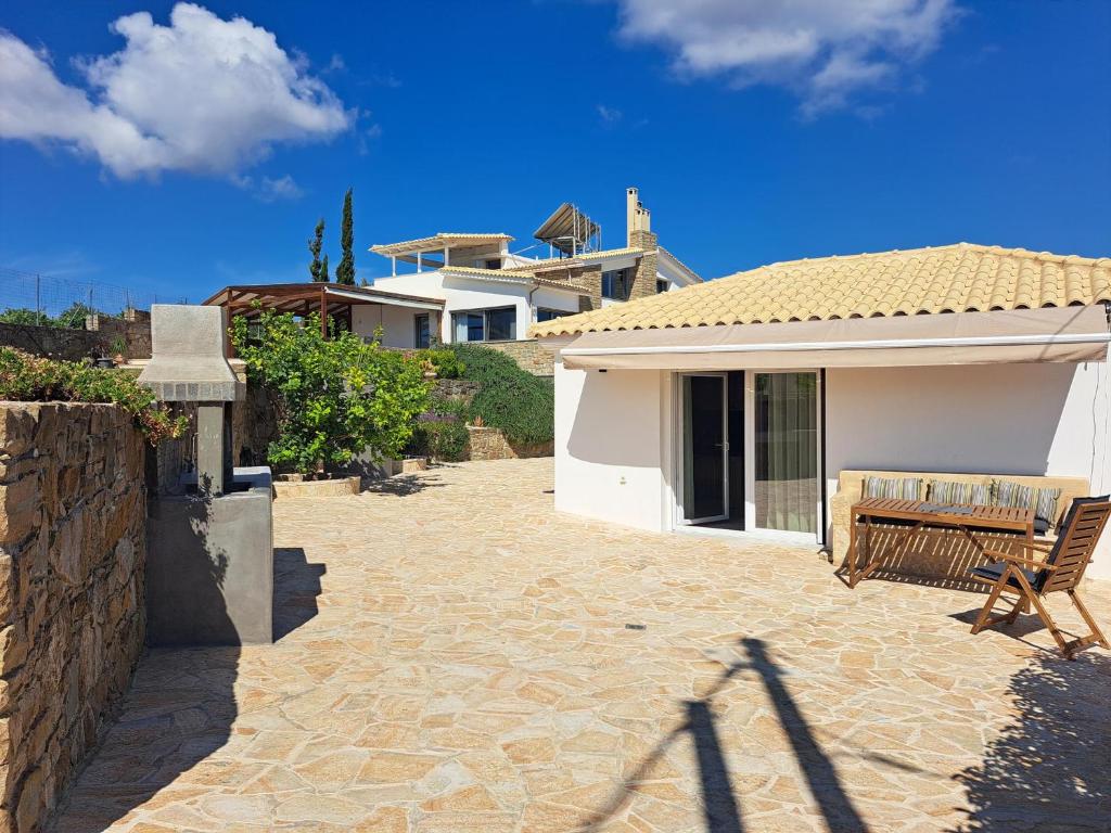 Assini Spitaki, Asíni (updated prices 2026)