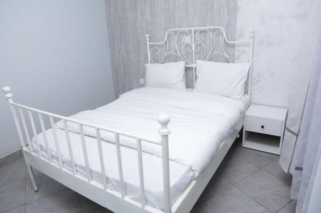 Elegant 1BR Apt Near Kiyovu & Gisozi Perfect for All Suite #3, Kigali ...