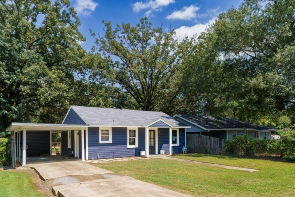 The Blue Cottage, West Monroe (updated prices 2025)