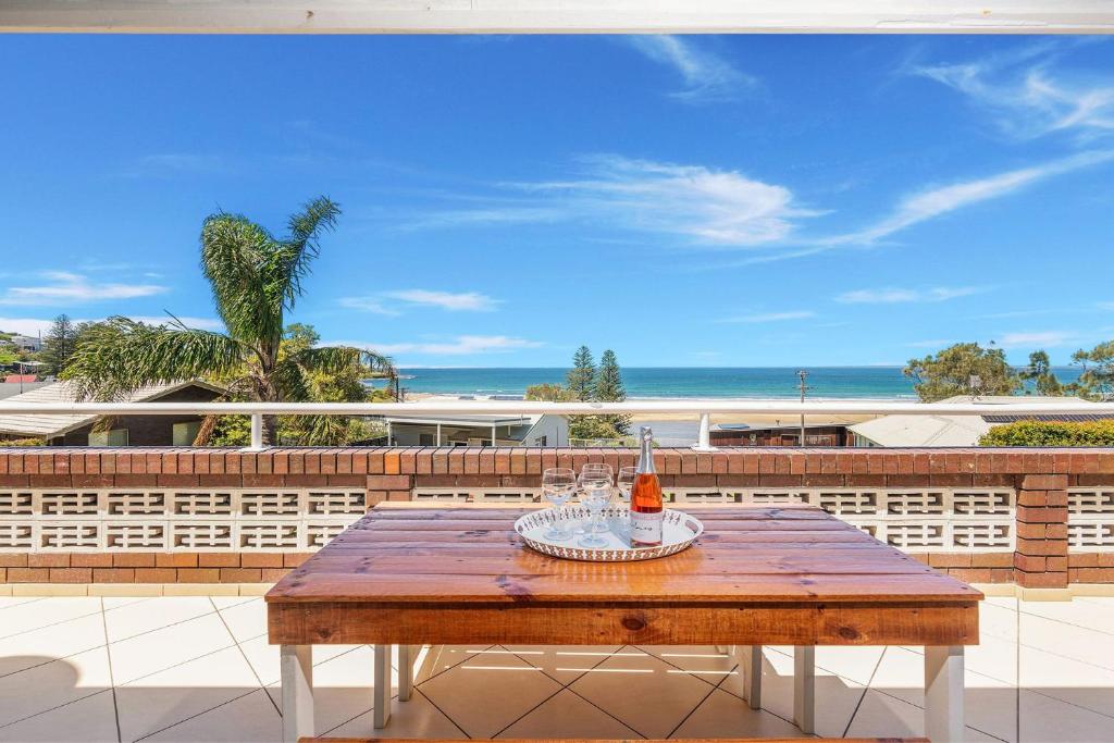 Pinkos, Gerroa, Gerroa (updated prices 2026)