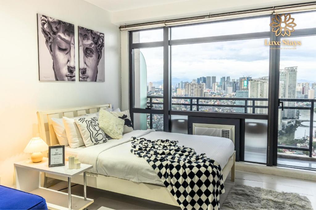 Affordable Staycation with Balcony at The Gramercy Makati, Manila ...