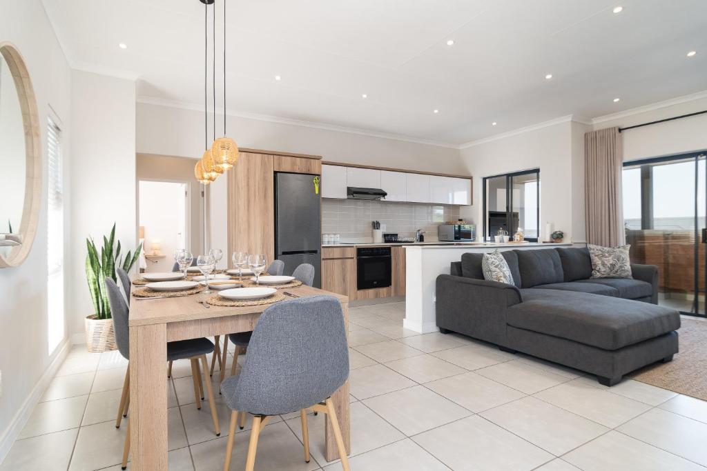 Ballito Hills 201, Ballito (updated prices 2025)