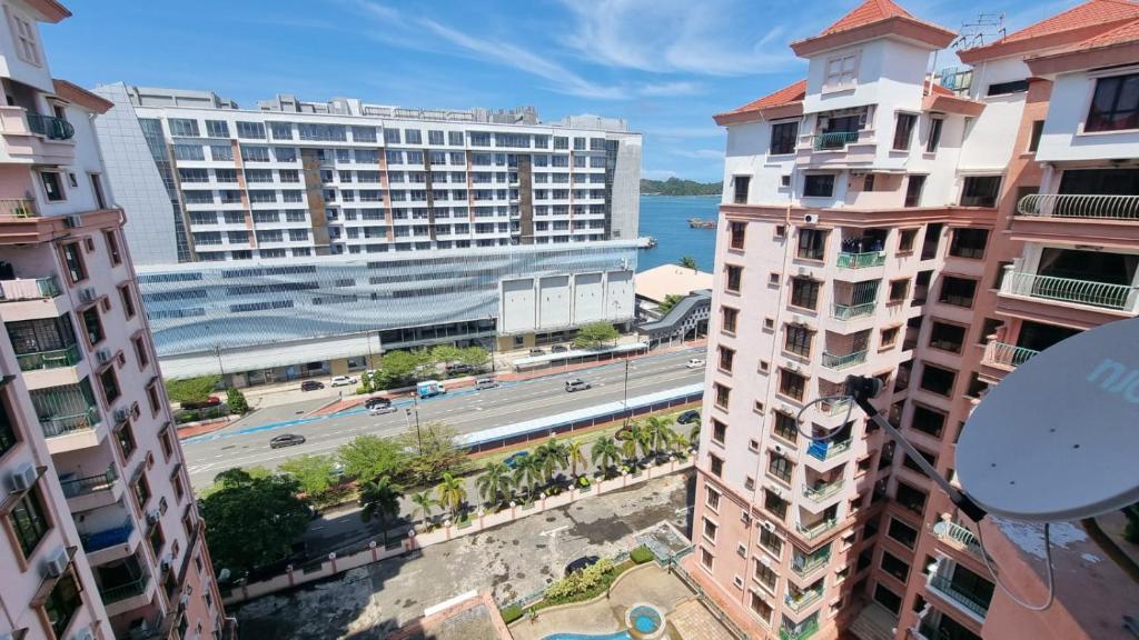 KK Marina Court Resort Penthouse & Deluxe Condos, Kota Kinabalu (preços ...