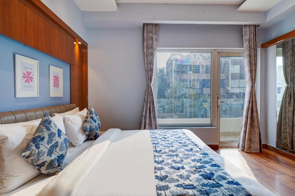 Hotel The Pearl, City Center - Traveler's Choice Award Winner for 2025 ...