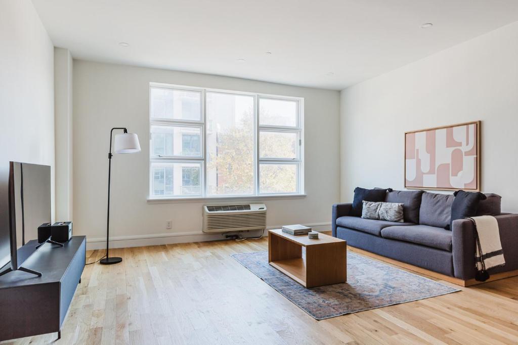 Blueground Williamsburg gym AC nr park NYC-1670, Brooklyn (updated ...
