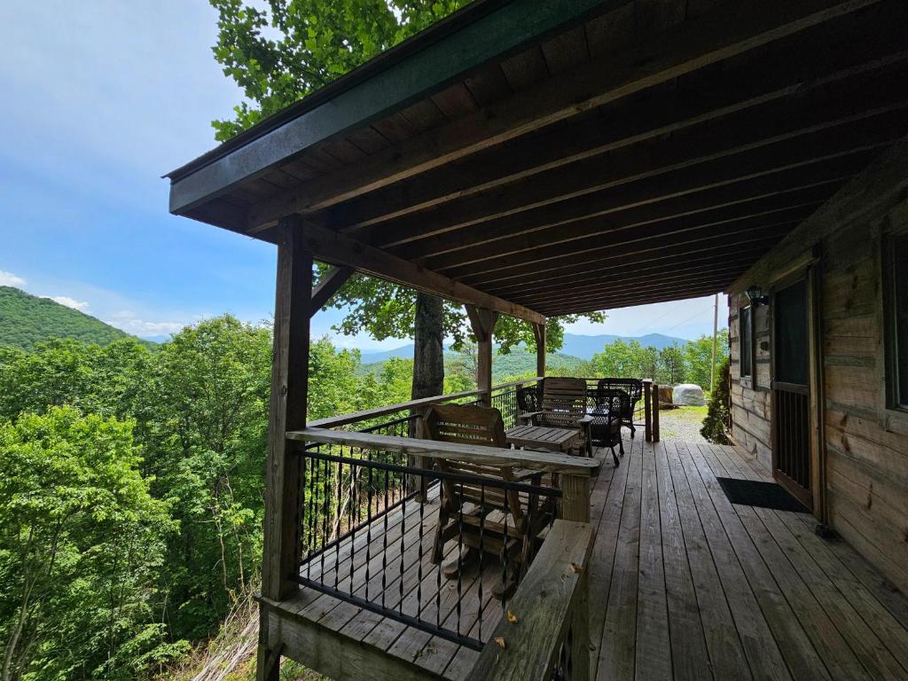 Bear Hug Cabin, Bryson City (tarifs actualisés, 2026)